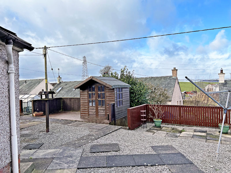 For Sale: 11 MOAT DRIVE - Lochfoot, Dumfries, DG2 8NW